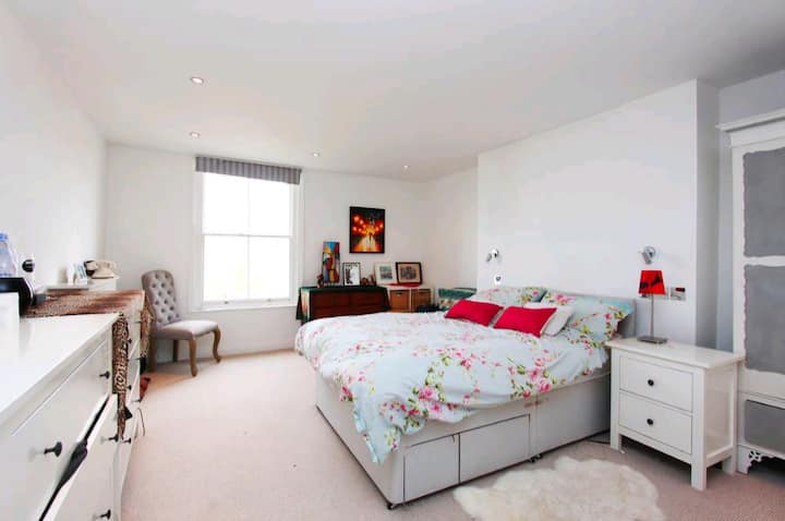 Exeter, Top Floor - Amazing Views Of Devon - Exeter