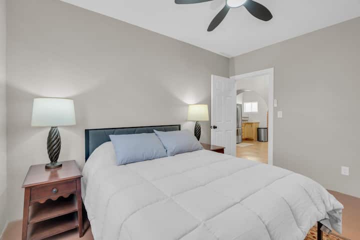 Downtown Historic 4br / 2ba With Parking - Tucson, AZ
