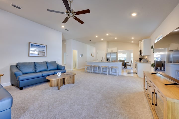 11 Mi To Beach: Newly Built Palm Coast Home! - Palm Coast, FL