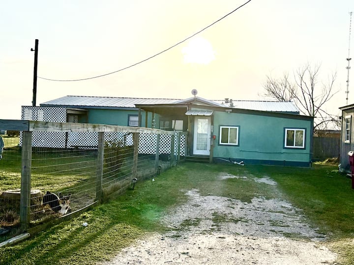 House Set Off The Intercoastal W/pool & Playground - Matagorda, TX