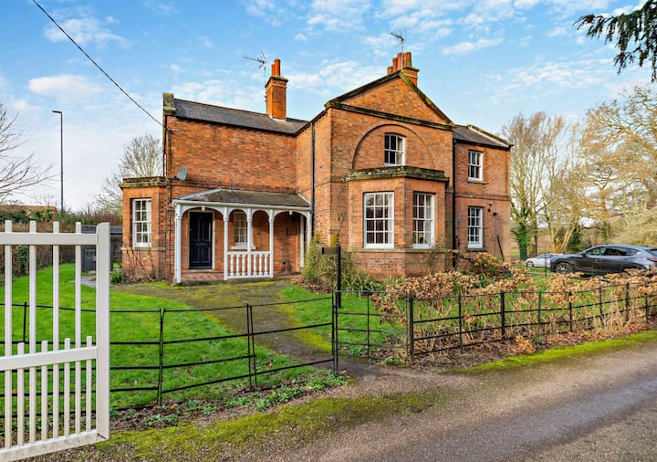 South Lodge Cottage - Southwell - Southwell