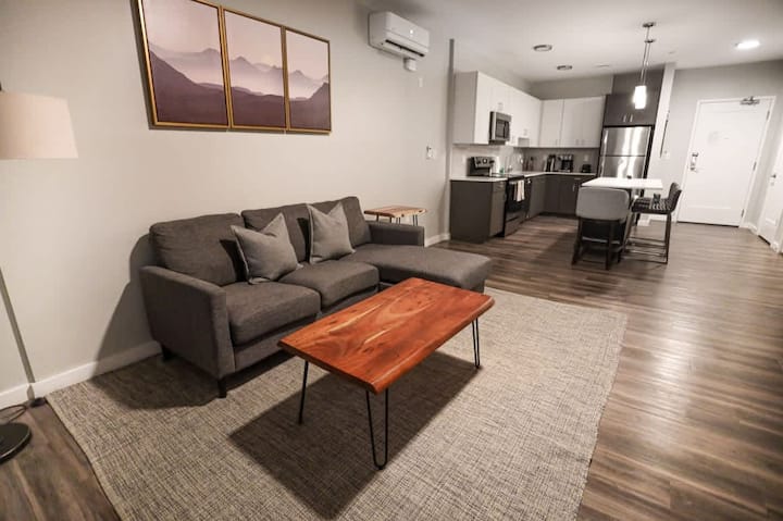 Modern Apartment | Easy Boston Access + Parking - Wakefield, MA