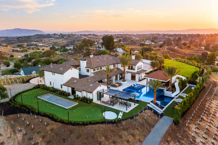Vaquero By Fieldtrip | Modern Wine Country Resort - Temecula, CA