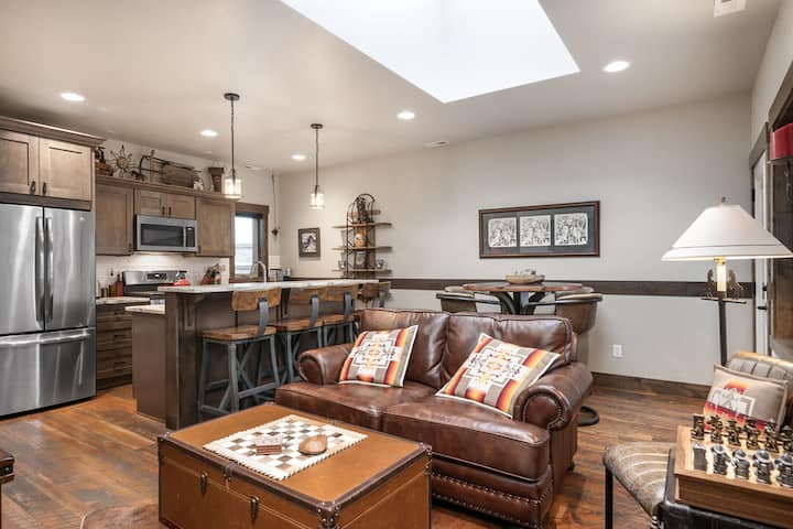 Downtown Whitefish Condo With Ac - Whitefish, MT