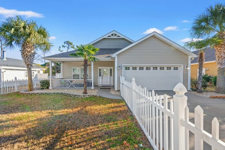 Bbj's Paradise-3br/2ba Dog Friendly House - North Myrtle Beach, SC