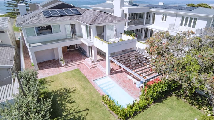 34 Mossel River 12 | Elegant | Ocean Views | Pool - Hermanus