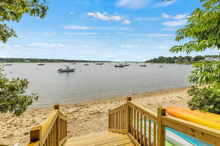 3br House Nearby Great Pond With Patio, W/d, & Ac - Oak Bluffs, MA