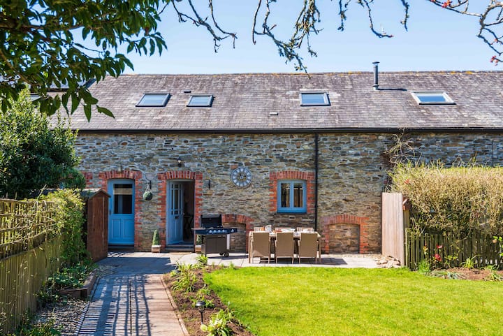 Suffolk Cottage - Kingsbridge