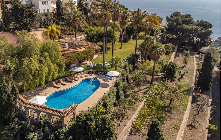 Stunning Home In Almuñecar - Costa Tropical