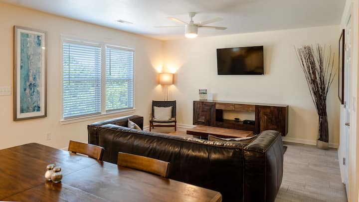 2-bed, 1-bath Apartment - Walk To Beach Access! - Outer Banks, NC