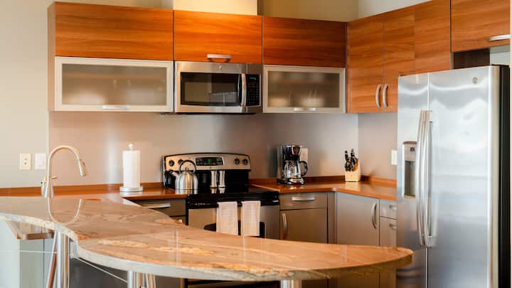 Waterfront 3-bedroom, 2.5-bathroom Penthouse Suite - Rodanthe, NC