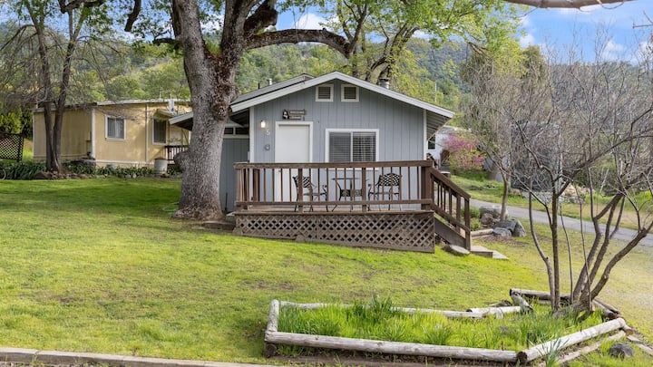 The General Grant Cabin Near Sequoia W Pool - Three Rivers, CA