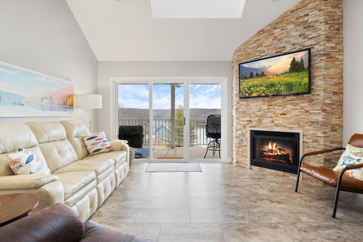 Out Of Office-lakeside Pool, Elevator, & Location! - Osage Beach, MO