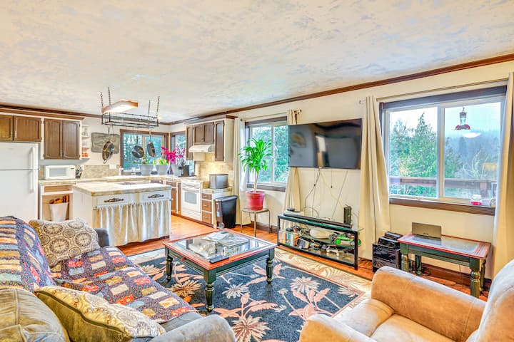 4 Mi To Sandy River Access: Studio W/ Mtn Views! - Sandy, OR