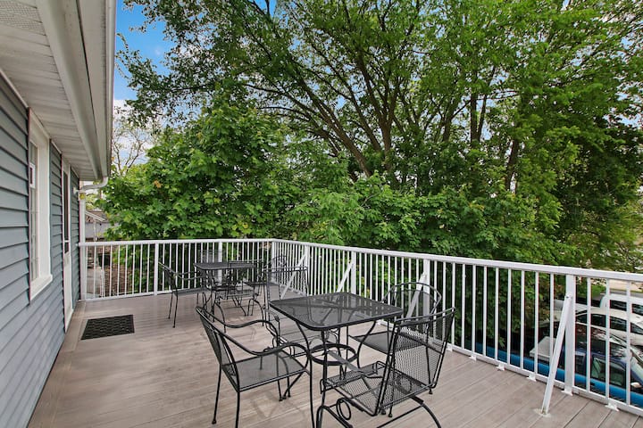 Walk To Town! Perfect For Couples. Parking - Lake Geneva, WI