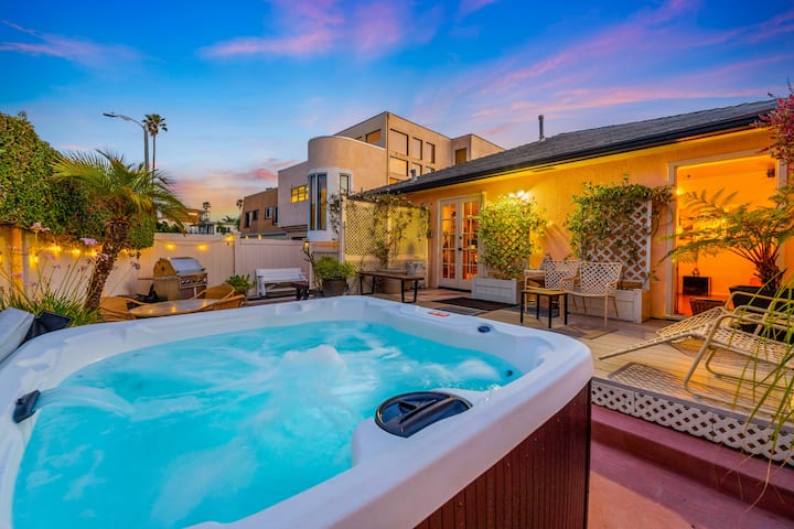 Steps To Sand, Private Hot Tub, Great Reviews - Ventura, CA