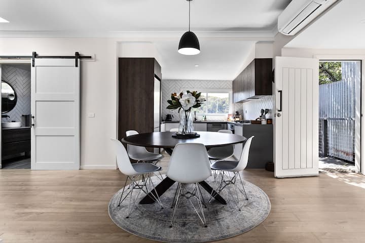 Retreat On Church - Daylesford