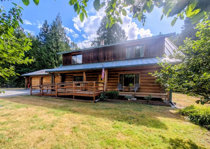 American Alps Lodge-hottub, Ev Charger, Riverfront - Washington