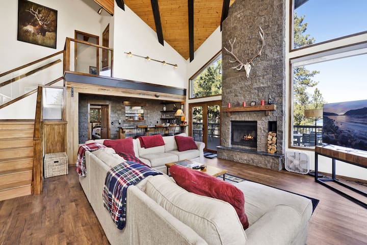 The Birdhouse Big Bear Lake | Pool Table | Hot Tub - Big Bear Lake, CA