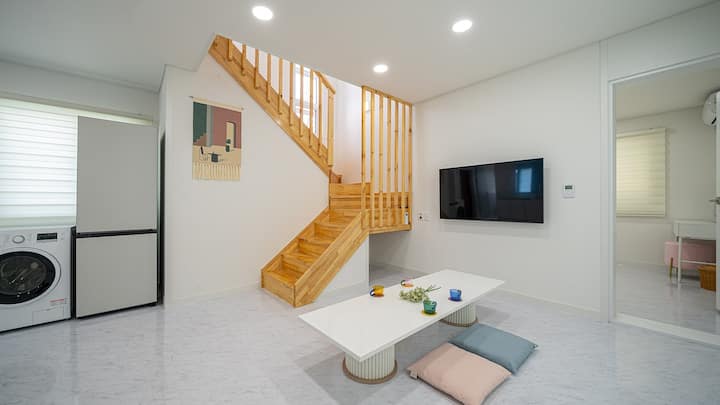 경주의 아늑하고 포근한 감성 숙소 패밀리풀빌라1마운틴뷰 - 慶州