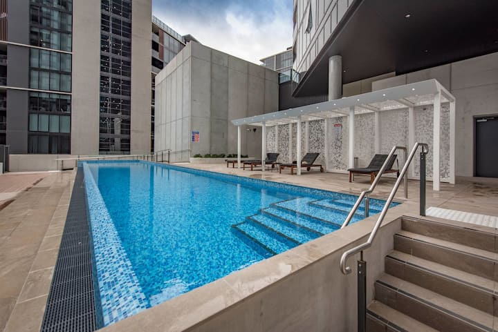 High Society Apartment Belconnen - Canberra