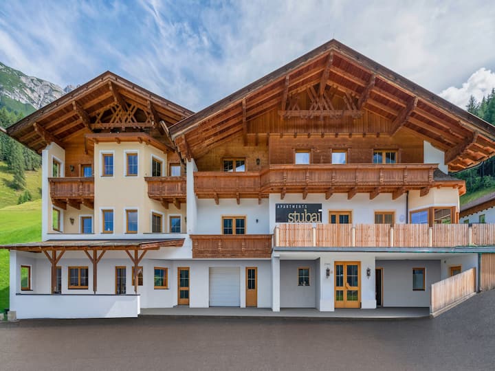 Superbe Appartement Avec Jardin Privé - Neustift im Stubaital
