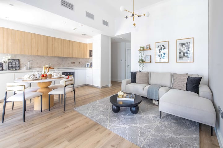 Bright 2br In Marina With Partial Harbour Views! - Dubai