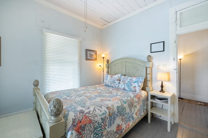 Historic Island Hotel Room 23 - Cedar Key, FL