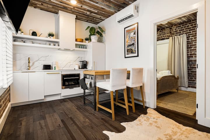 Serene Carriage House In Historic Savannah - Savannah, GA