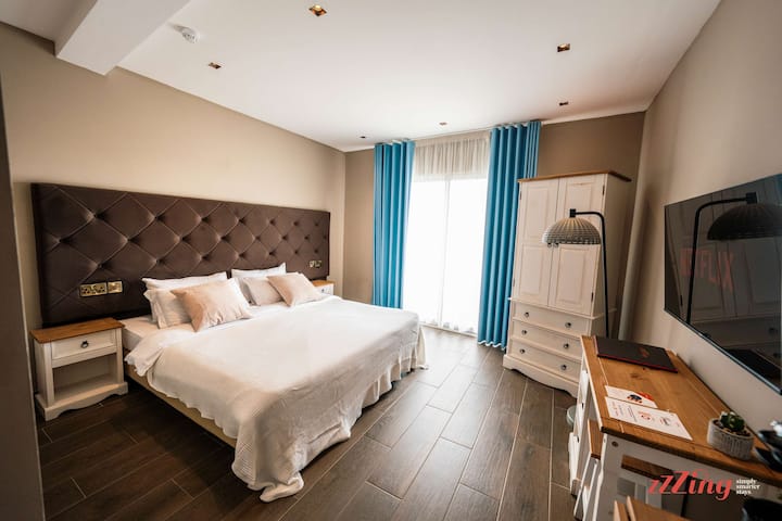 A Bright & Stylish Retreat - Malte