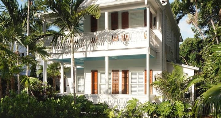 Furnished Patio For Sipping Coffee Or Wine - Key West, FL