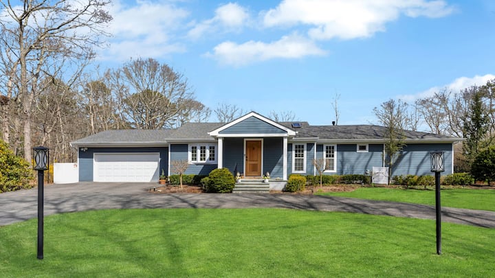 4br/4.5ba: Speonk, Pool, Hot Tub, Close To Beach - Long Island Game Farm Wildlife Park & Children's Zoo