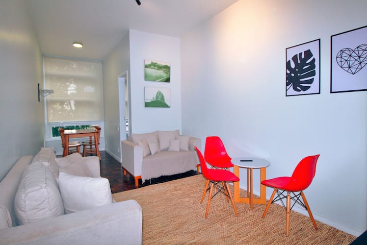 Beautiful 3 Bedroom Living Room With Parking Space - リオデジャネイロ