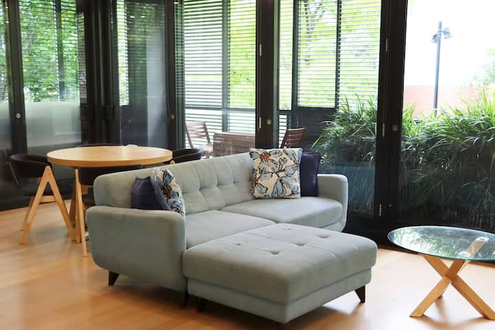 City Edge 2bd With Pool And Gym - Melbourne