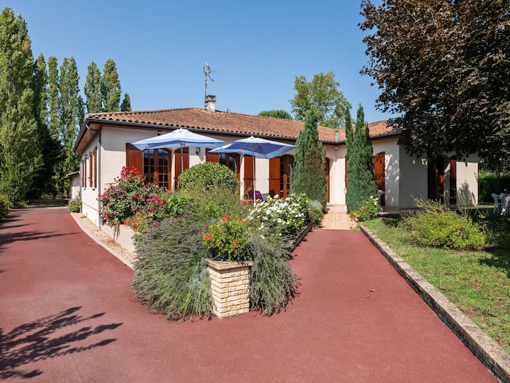 Belle Villa Avec Jardin Privé à Pineuilh - Sainte-Foy-la-Grande