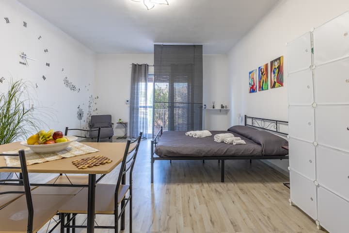 Monolocale In Villa Con Piscina - Vittoria