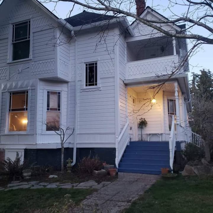 Hedges House - Upstairs - Monmouth, OR