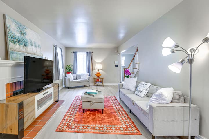 15 Mi To Dtwn Detroit: Cozy Family Home W/ Yard! - Détroit, MI