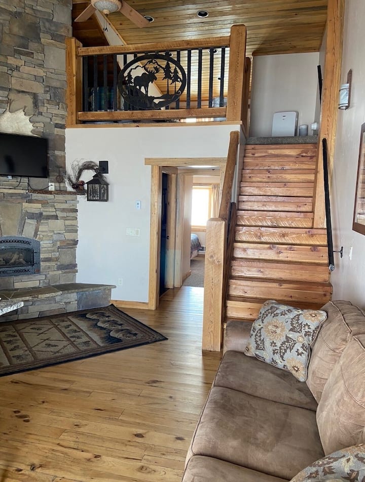 Mountain Inn #15: 1 Br W/ Loft Condo - Afton Wy - Afton, WY