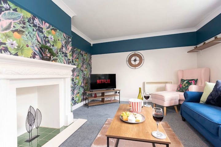 Village Bolt Hole Near Redcar - Redcar