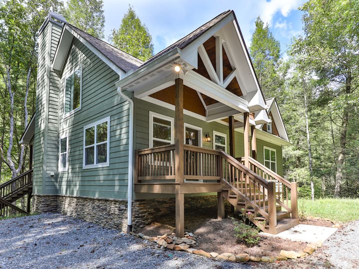Cascading Falls Retreat - Ellijay