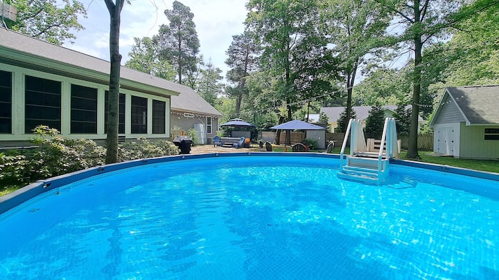 2026 Open Serene Home Heated Pool Fire Pit Scrnd P - New Buffalo, MI