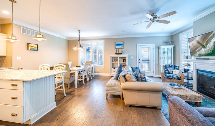 4br Family Condo W/ Courtyard & Cozy Front Porch - Ocean City, NJ