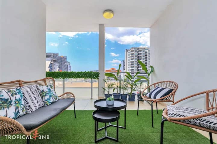 Central City 2 Bed Apt, Pool, 2 Free Secure Parks - Darwin International Airport