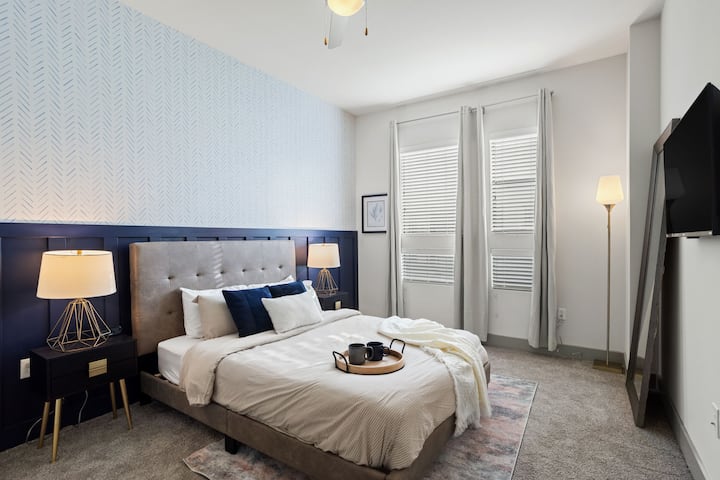 White Rock Lakewood Hideaway | Pet-friendly & Pool - Dallas, TX