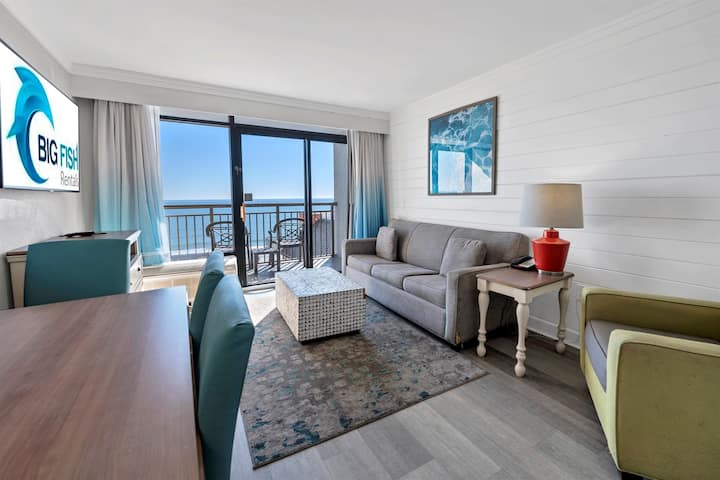 New-high Floor-grand Cayman, Amazing Decor, Pools - 