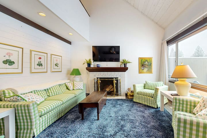 3 Br Condo, Mountain View Retreat On Golf Course - Black Butte Ranch, OR