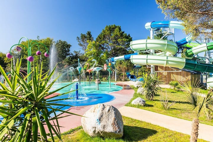 Camping 5* | Parc Aquatique | Cottage Climatisé - Saint-Jean-de-Luz