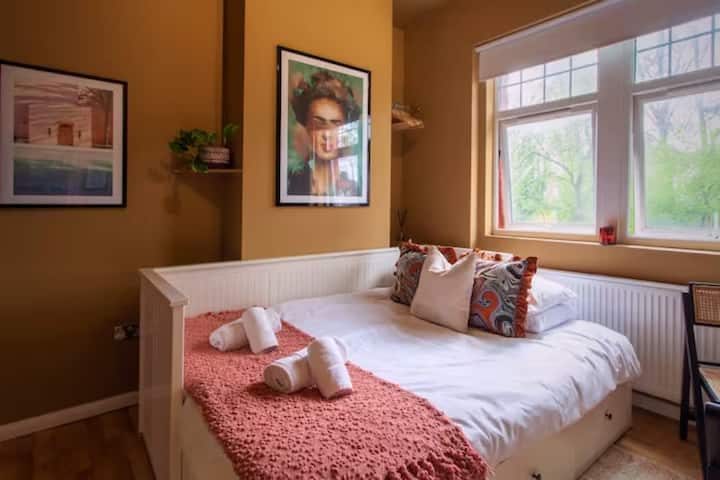 Private Pastel Coloured Studio - Londres