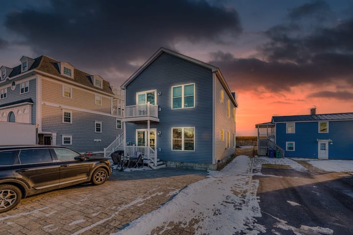 The Island Escape | Steps To Beach | Updated - Hampton, NH